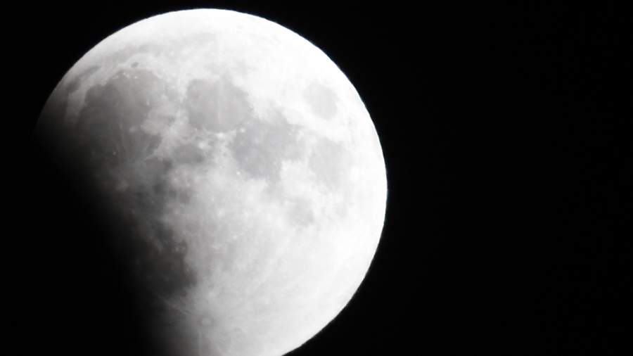 Lunar eclipse on March 14, 2025: where and at what time to watch
