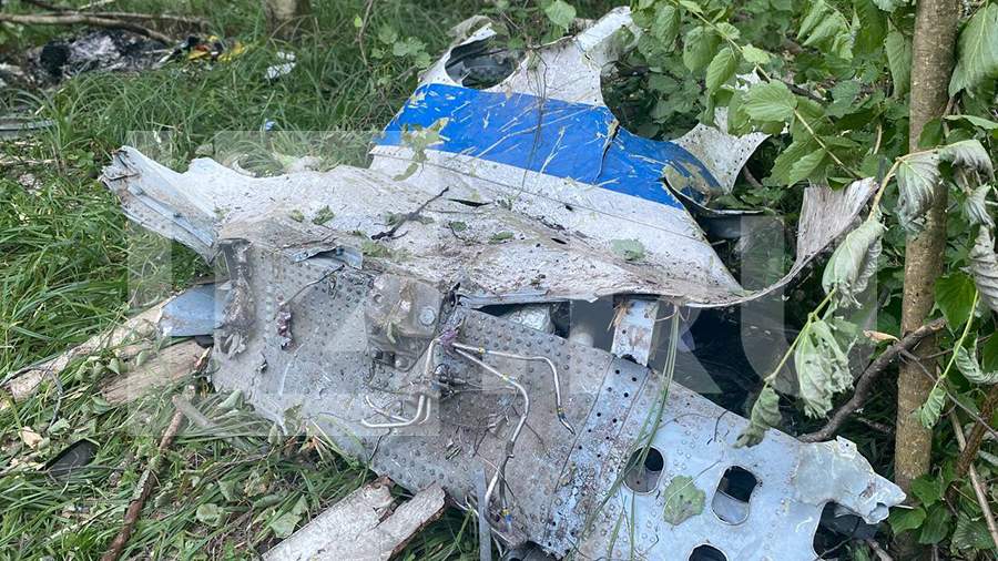 На месте падения Ssj 100 в Подмосковье найдены оба черных ящика