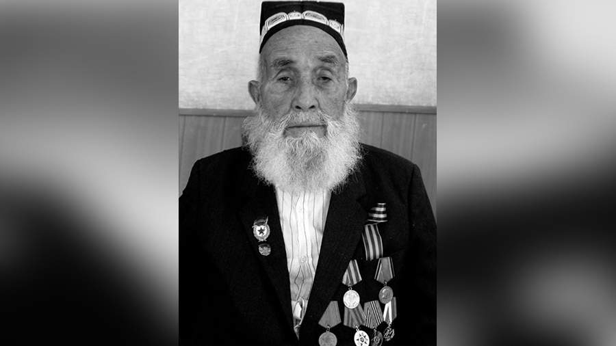 Radjab Ismonov, a WWII veteran, died in Tajikistan at the age of 100 ...