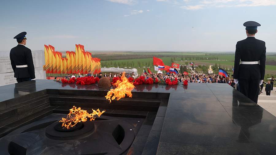 Victory Day events were held at the Saur-Grave memorial complex in the ...