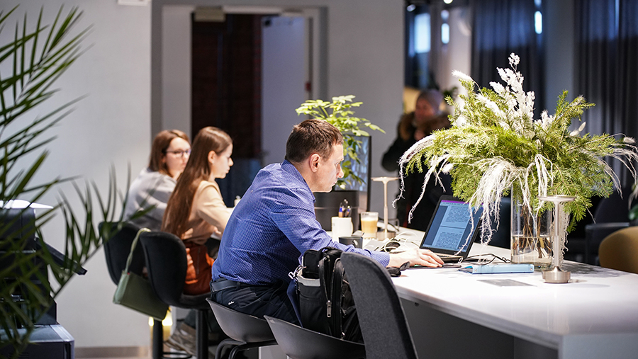 Izvestia - news of politics, economy, sports, culture | IZ.RU