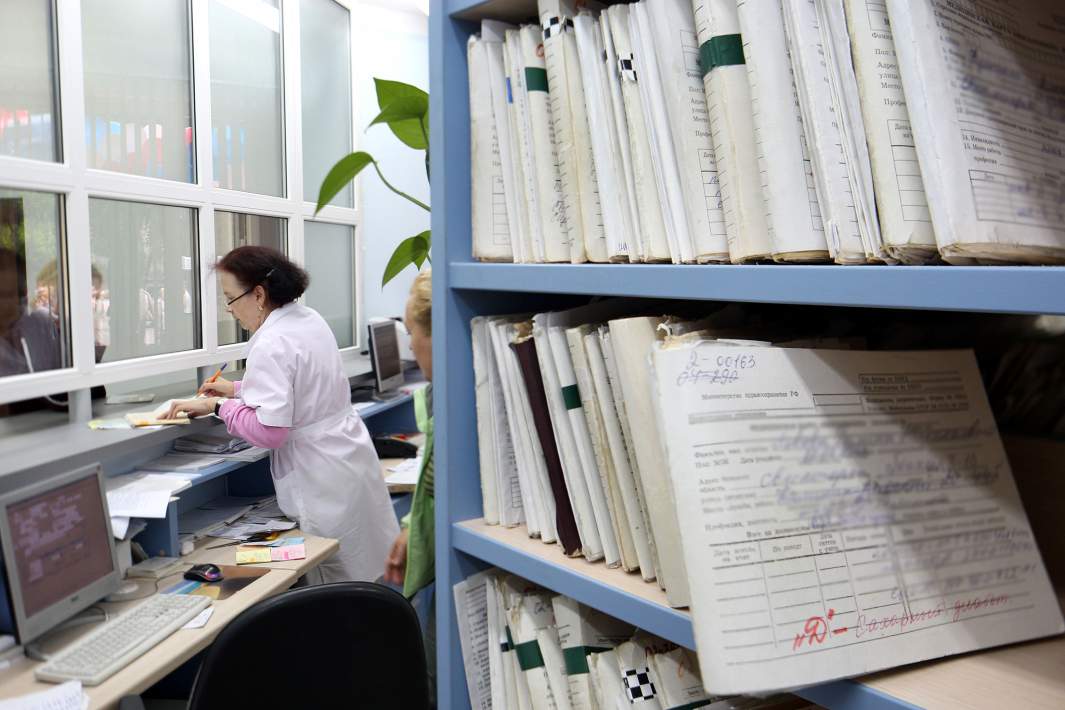 Confirm the documents: forgery of certificates of dangerous diseases ...