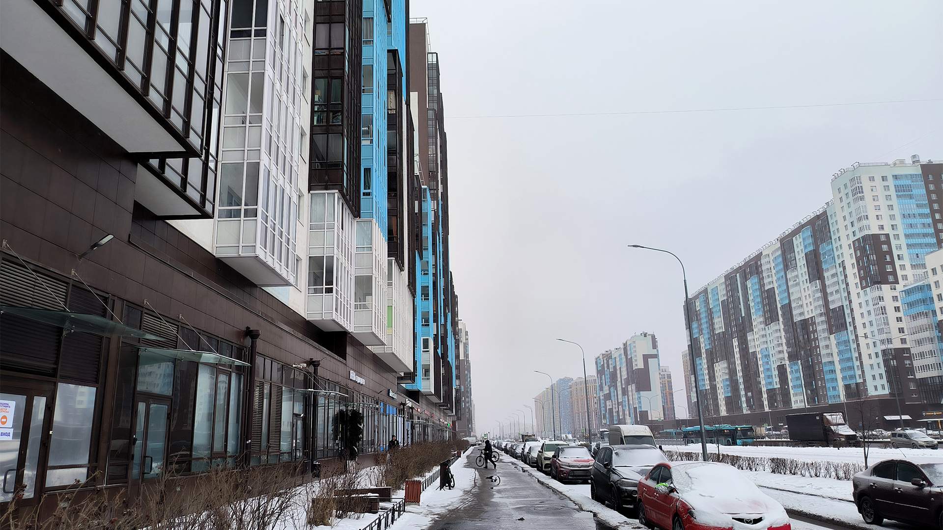 Don't build houses: developers massively reduce the launch of new ...