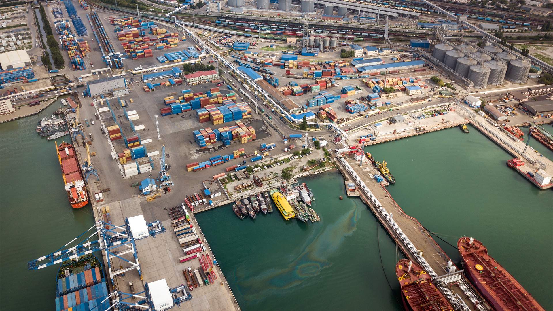 Seasickness: the cost of shipping goods from the UAE to Russia is ...