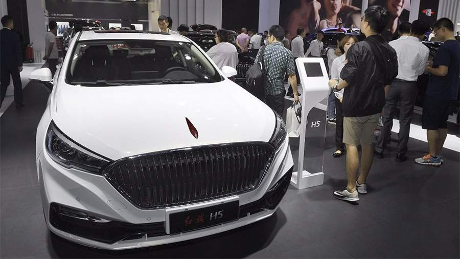 В России начались продажи седана Hongqi H5 и внедорожника HS5 | Новости авто | Известия | 25.07.2023