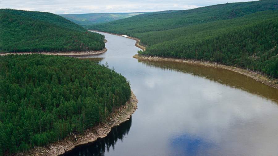 In Yakutia, a man disappeared after a boat capsized on the Aldan River ...