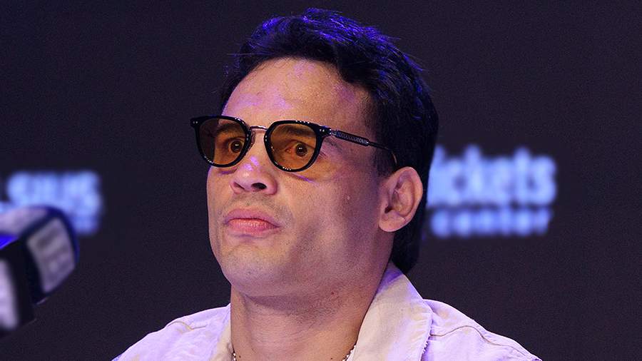 Boxer Chavez was deported from the United States to Mexico for his ties ...