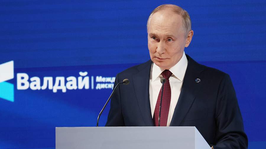 Putin read out Pushkin's poem at a meeting of the Valdai Club | Известия