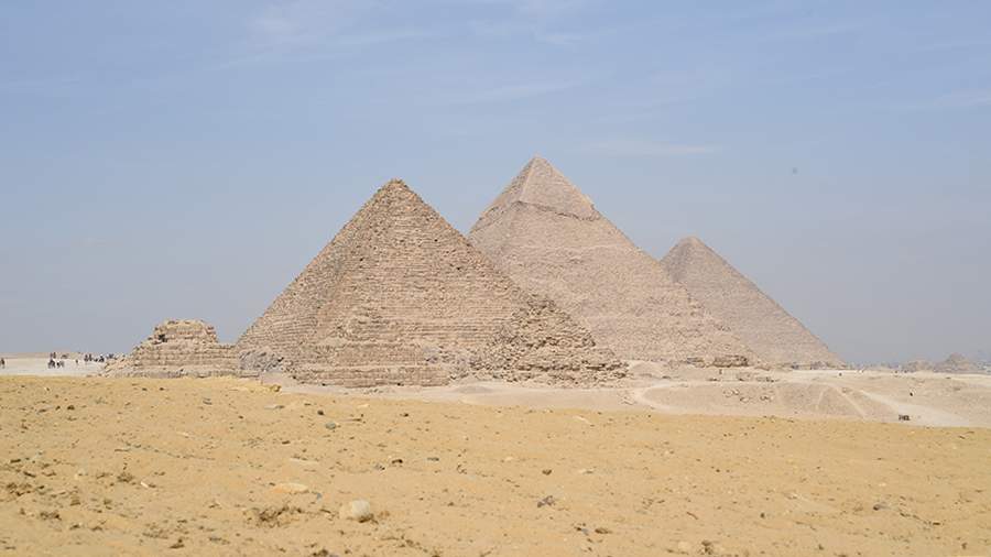 Three tourists were detained in Egypt for trying to take pictures naked ...