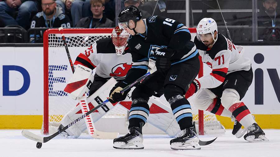 The forward of HC "Utah" Booth called his debut puck in the NHL a ...