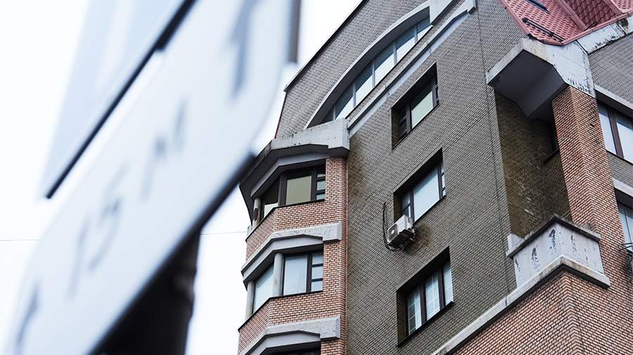 Dolina's defense asked to grant the singer the right to live in an ...