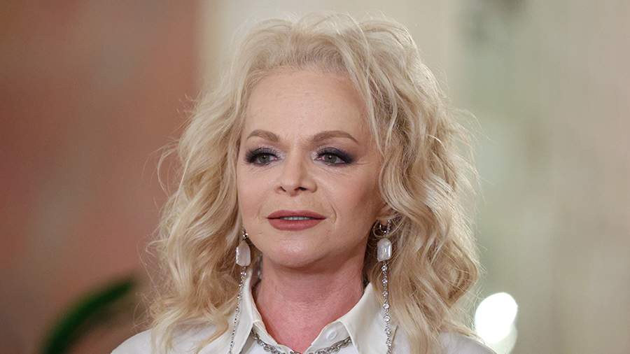 The passport presented by Dolina during the transaction turned out to ...