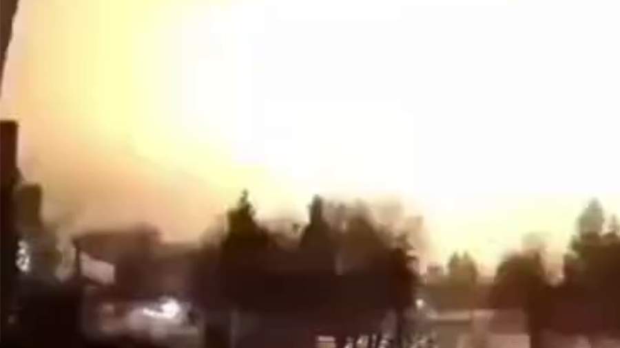 In Ukraine, a reddish glow was reported after the explosions in the ...