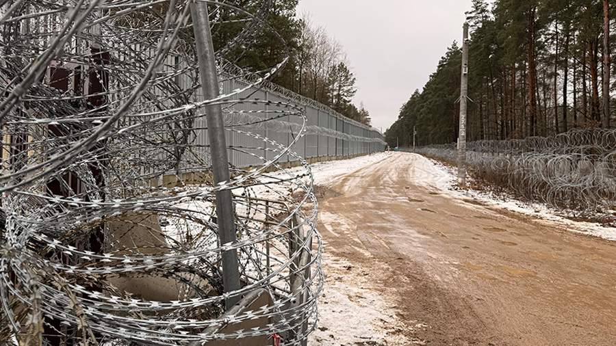 Preparations for mining of the eastern border were reported in Poland ...