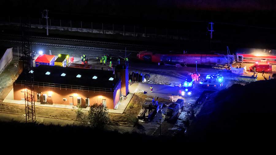 Death toll in train crash in Spain rises to 24 | World News | Izvestia ...