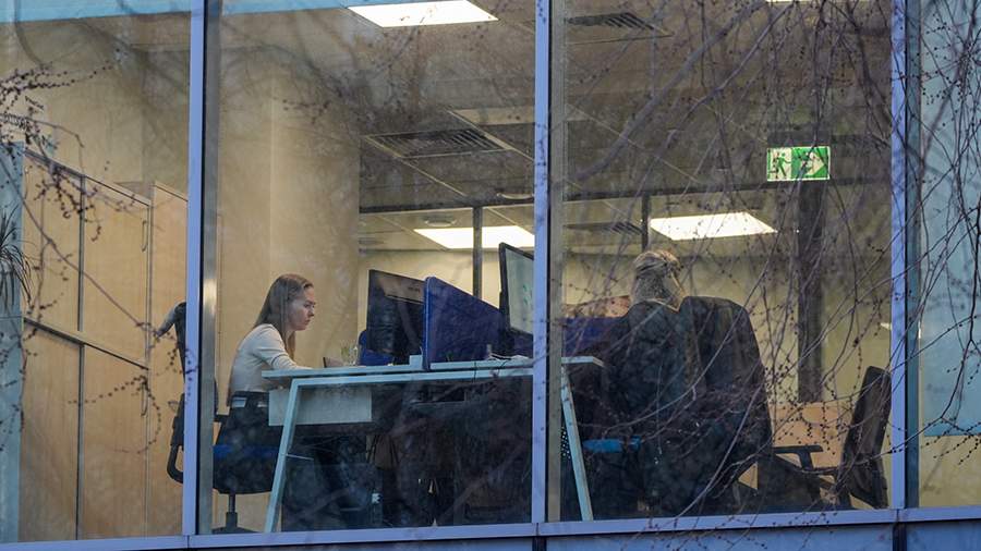 Russians were reminded about the absence of six-day working weeks in ...