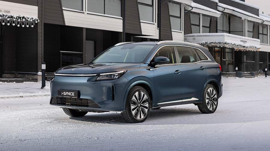 The Evolute i-Space crossover with all-wheel drive went on sale in ...