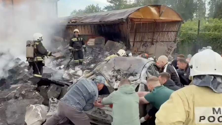 Rescuers have recovered the body of a third victim of a fire in Lipetsk ...