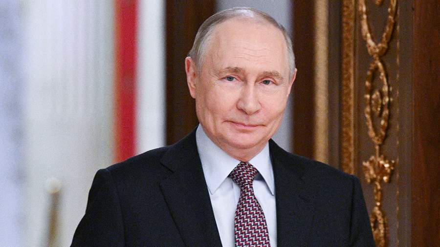 Putin sent greetings to SPIEF 2026 participants | News | Izvestia | 25. ...