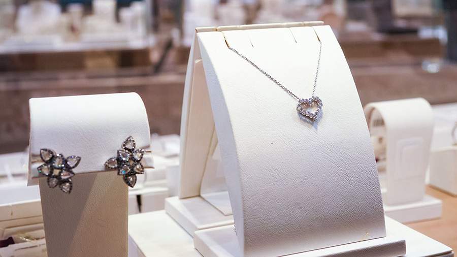 The expert spoke about millennials' jewelry preferences | Society News ...
