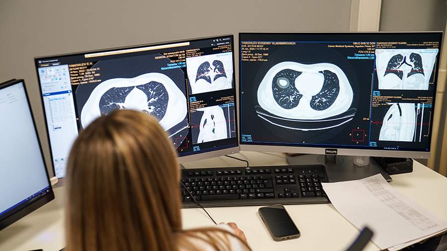 The doctor named five signs of dangerous changes in the lungs | Society ...