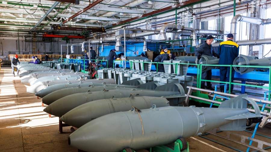 Putin instructed the government to facilitate the arrival of its ...