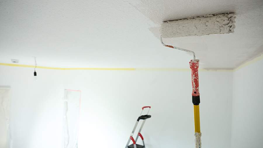 The expert talked about ways to fix the ceiling irregularities on his ...