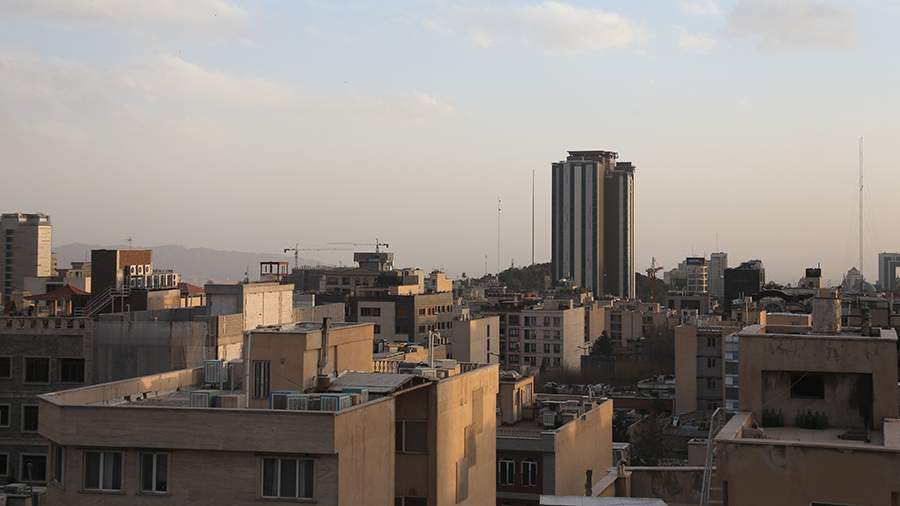 The economist assessed the impact of the settlement of the conflict ...