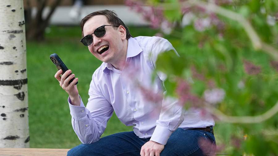 The psychologist called the ban on memes meaningless | Society News ...
