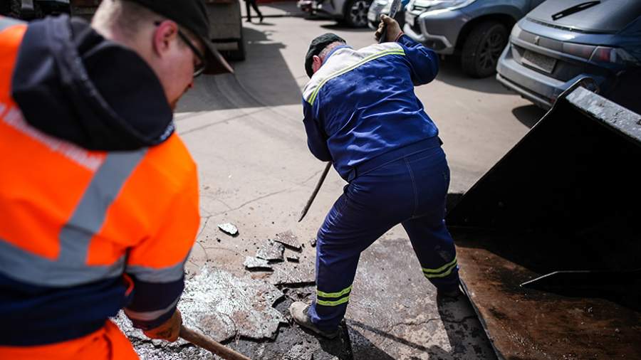 In the center of Moscow, the road surface will be replaced on a new ...