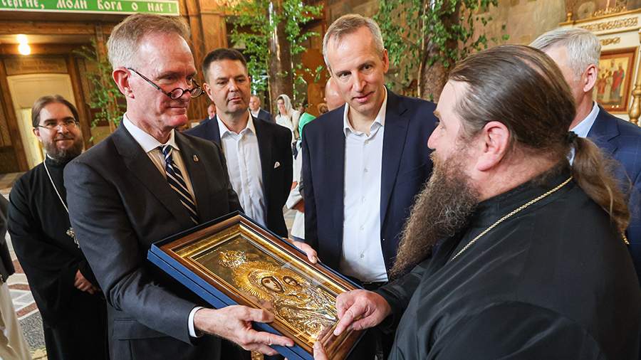 The United States brought to Russia a copy of the Sitka Icon of the ...
